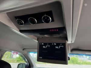 Grey Chrysler town-&-country 2015 in Klaipeda, with an engine capacity of 3.60 L and mileage of 255 thousand km for 7900 €, photo 27 on AUTOMOTO.COM.LV