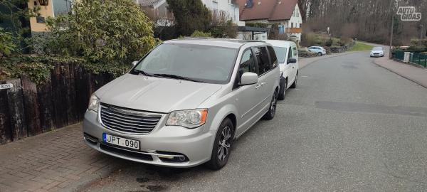 Grey Chrysler town-&-country 2011 in Raseiniai, with an engine capacity of 3.60 L and mileage of 248 thousand km for 6000 €, photo 6 on AUTOMOTO.COM.LV