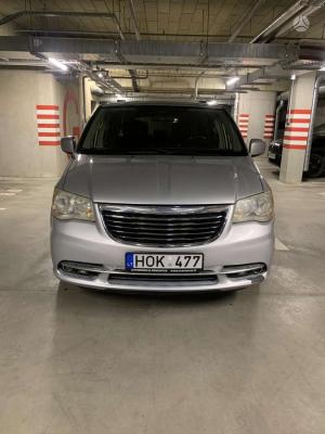 Grey Chrysler town-&-country 2011 in Vilnius, with an engine capacity of 3.60 L and mileage of 374 thousand km for 4900 €, photo 4 on AUTOMOTO.COM.LV