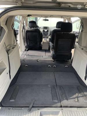 Grey Chrysler town-&-country 2011 in Vilnius, with an engine capacity of 3.60 L and mileage of 374 thousand km for 4900 €, photo 17 on AUTOMOTO.COM.LV