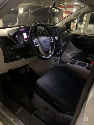 Grey Chrysler town-&-country 2011 in Vilnius, with an engine capacity of 3.60 L and mileage of 374 thousand km for 4900 €, photo 21 on AUTOMOTO.COM.LV