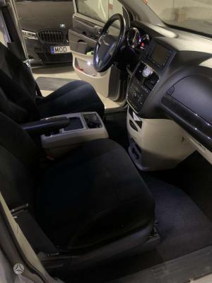 Grey Chrysler town-&-country 2011 in Vilnius, with an engine capacity of 3.60 L and mileage of 374 thousand km for 4900 €, photo 25 on AUTOMOTO.COM.LV