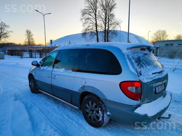 Chrysler town-&-country 2005 in Liepaja, with an engine capacity of 3.80 L and mileage of 199 thousand km for 750 €, photo 7 on AUTOMOTO.COM.LV