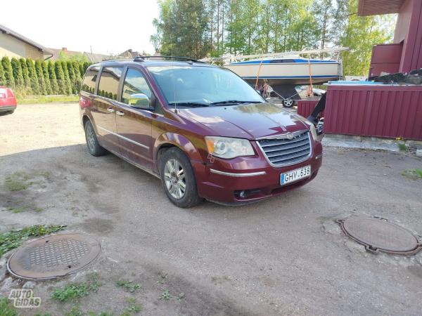 Chrysler town-&-country 2008 in Siauliai, with an engine capacity of 4.00 L and mileage of 247 thousand km for 1550 €, photo 1 on AUTOMOTO.COM.LV