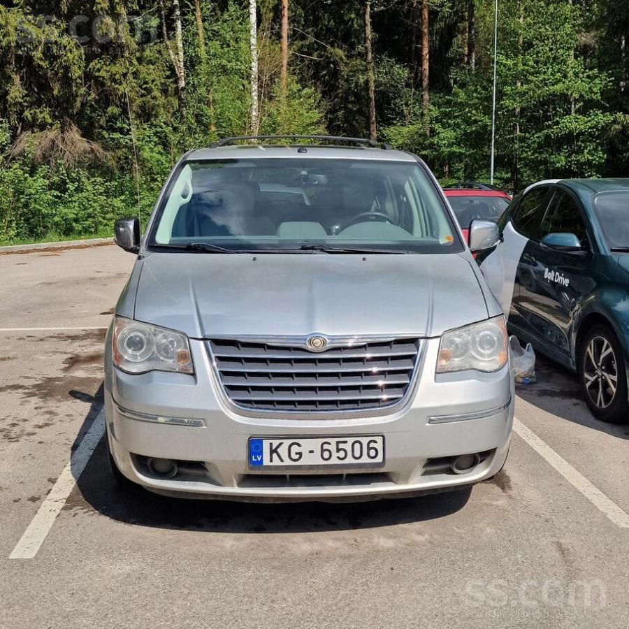 Chrysler town-&-country 2008 Ogre, ar dzinēja tilpumu 4.00 L un nobraukumu 159 tūkst. km par 1800 €, foto 1 vietnē AUTOMOTO.COM.LV