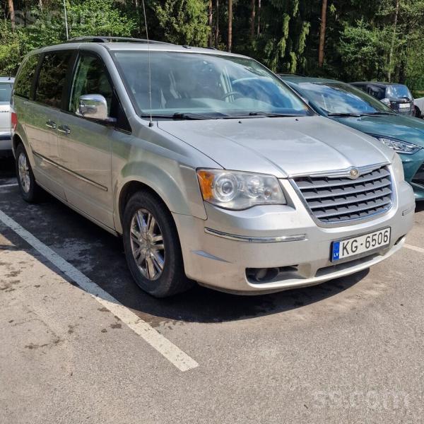 Chrysler town-&-country 2008 in Ogre, with an engine capacity of 4.00 L and mileage of 159 thousand km for 1800 €, photo 2 on AUTOMOTO.COM.LV