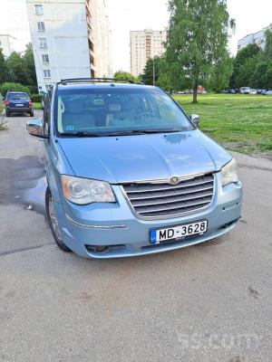 Chrysler town-&-country 2008 in Riga, with an engine capacity of 4.00 L and mileage of 320 thousand km for 2850 €, photo  on AUTOMOTO.COM.LV