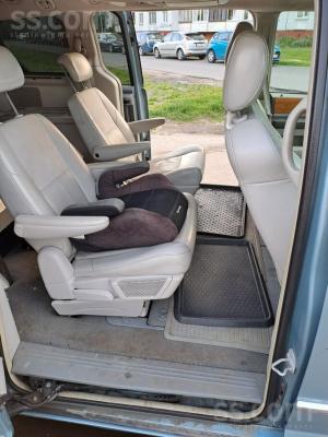 Chrysler town-&-country 2008 Rīga, ar dzinēja tilpumu 4.00 L un nobraukumu 320 tūkst. km par 2850 €, foto 4 vietnē AUTOMOTO.COM.LV