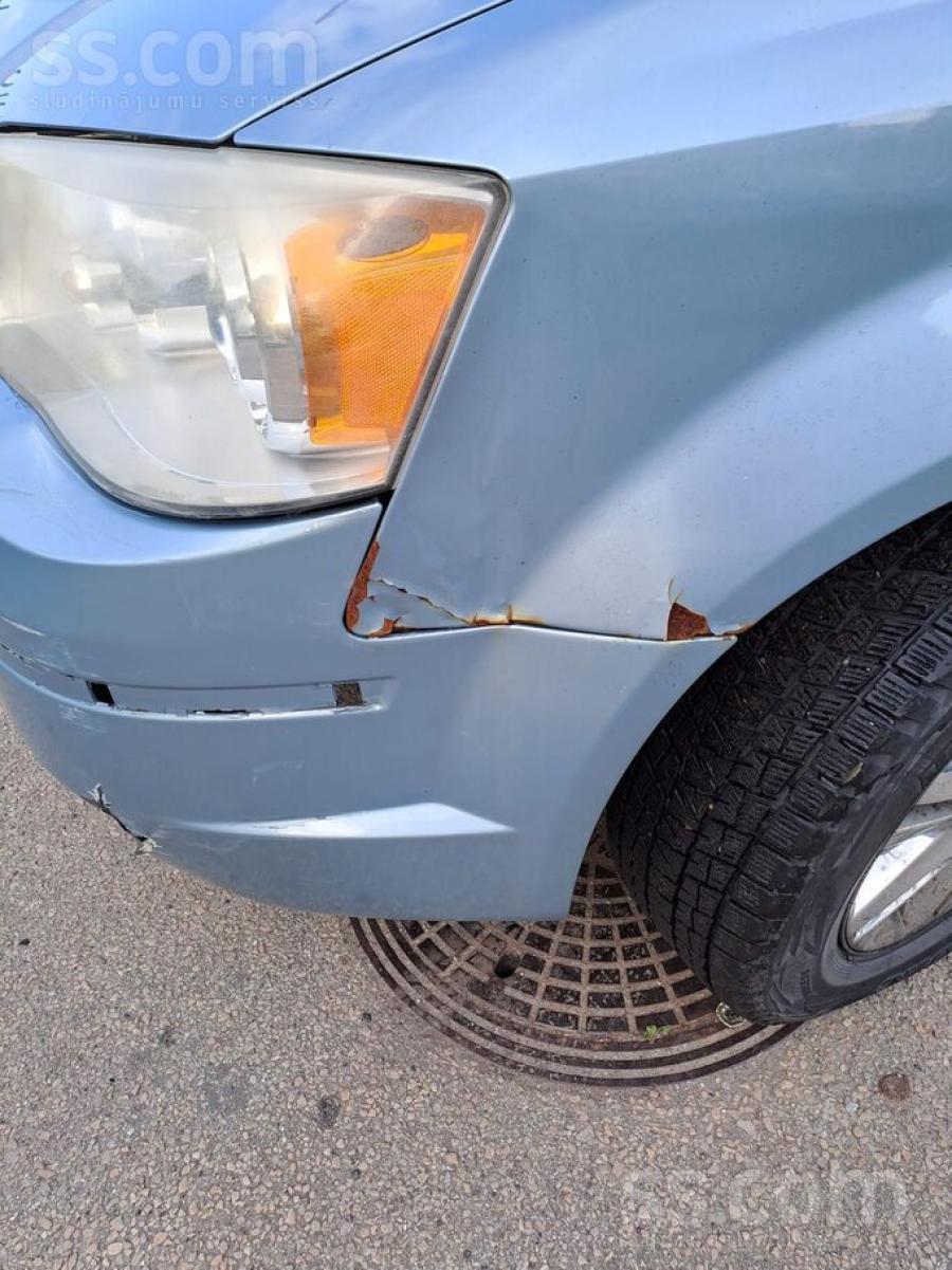Chrysler town-&-country 2008 Rīga, ar dzinēja tilpumu 4.00 L un nobraukumu 320 tūkst. km par 2850 €, foto 19 vietnē AUTOMOTO.COM.LV