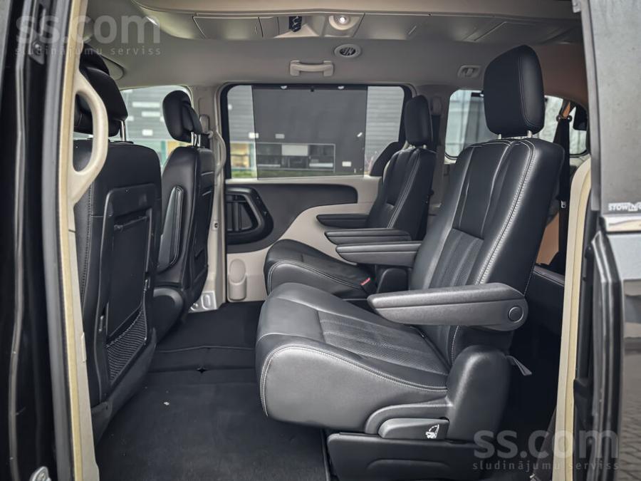 Chrysler town-&-country 2011 Jelgava, ar dzinēja tilpumu 3.60 L un nobraukumu 0 tūkst. km par 6300 €, foto 8 vietnē AUTOMOTO.COM.LV