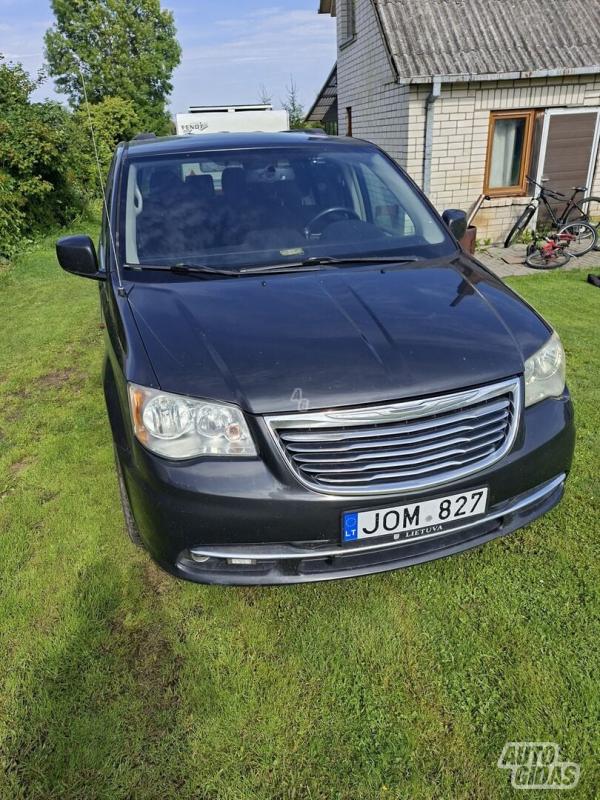 Chrysler town-&-country 2011 in Alytus, with an engine capacity of 3.60 L and mileage of 429 thousand km for 5100 €, photo 1 on AUTOMOTO.COM.LV