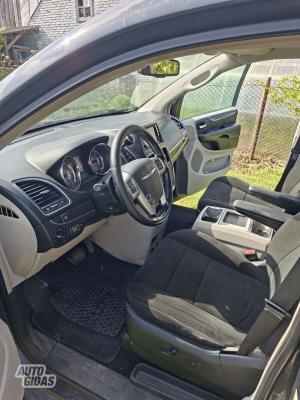 Chrysler town-&-country 2011 Alīta, ar dzinēja tilpumu 3.60 L un nobraukumu 429 tūkst. km par 5100 €, foto 7 vietnē AUTOMOTO.COM.LV