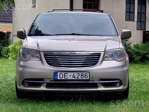 Chrysler town-&-country 2012 in Riga, with an engine capacity of 3.60 L and mileage of 331 thousand km for 5100 €, photo 5 on AUTOMOTO.COM.LV