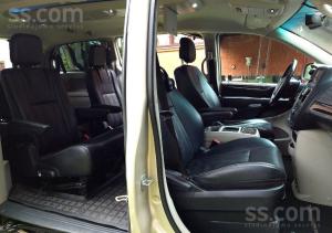 Chrysler town-&-country 2012 in Riga, with an engine capacity of 3.60 L and mileage of 331 thousand km for 5100 €, photo 20 on AUTOMOTO.COM.LV