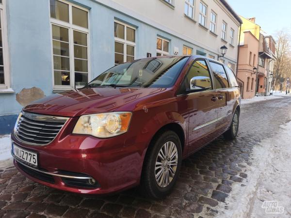 Chrysler town-&-country 2013 Klaipėda, ar dzinēja tilpumu 3.60 L un nobraukumu 181 tūkst. km par 4800 €, foto 1 vietnē AUTOMOTO.COM.LV