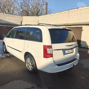 Chrysler town-&-country 2013 Kauņa, ar dzinēja tilpumu 3.60 L un nobraukumu 379 tūkst. km par 5000 €, foto 3 vietnē AUTOMOTO.COM.LV