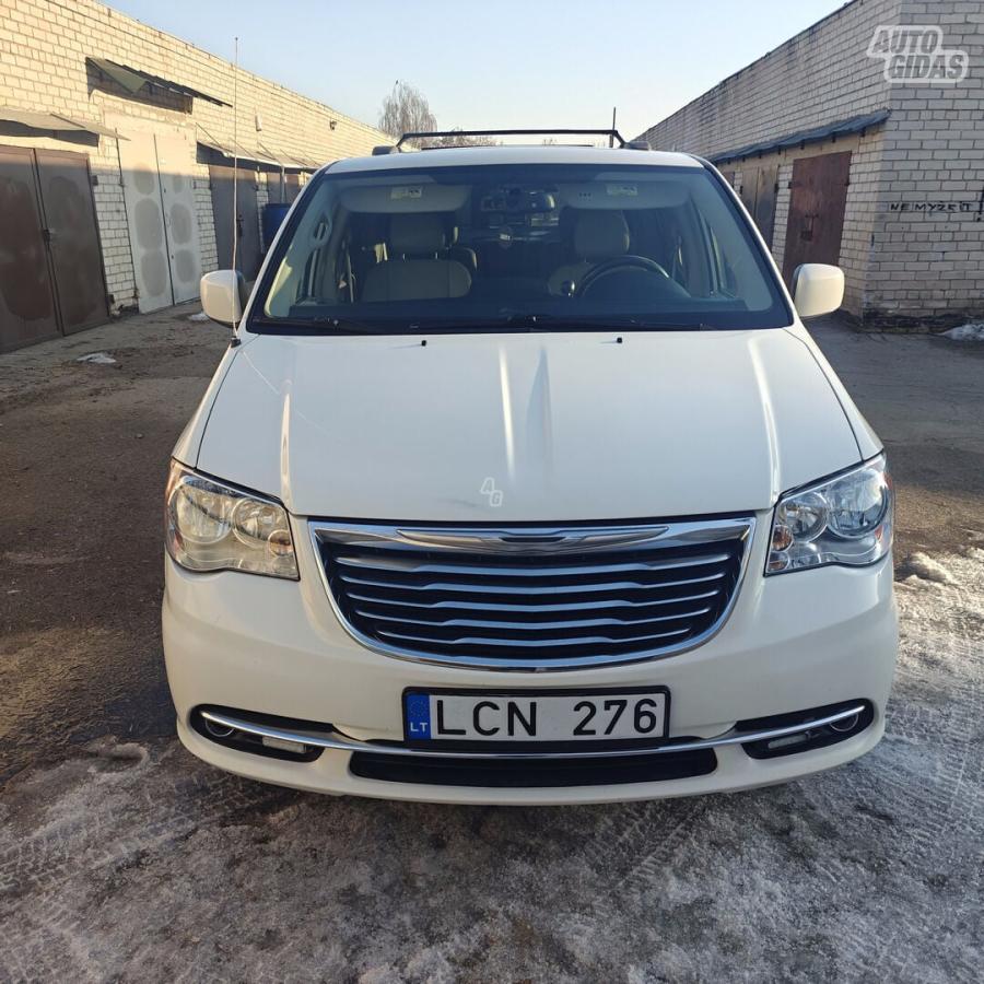 Chrysler town-&-country 2013 Kauņa, ar dzinēja tilpumu 3.60 L un nobraukumu 379 tūkst. km par 5000 €, foto 4 vietnē AUTOMOTO.COM.LV
