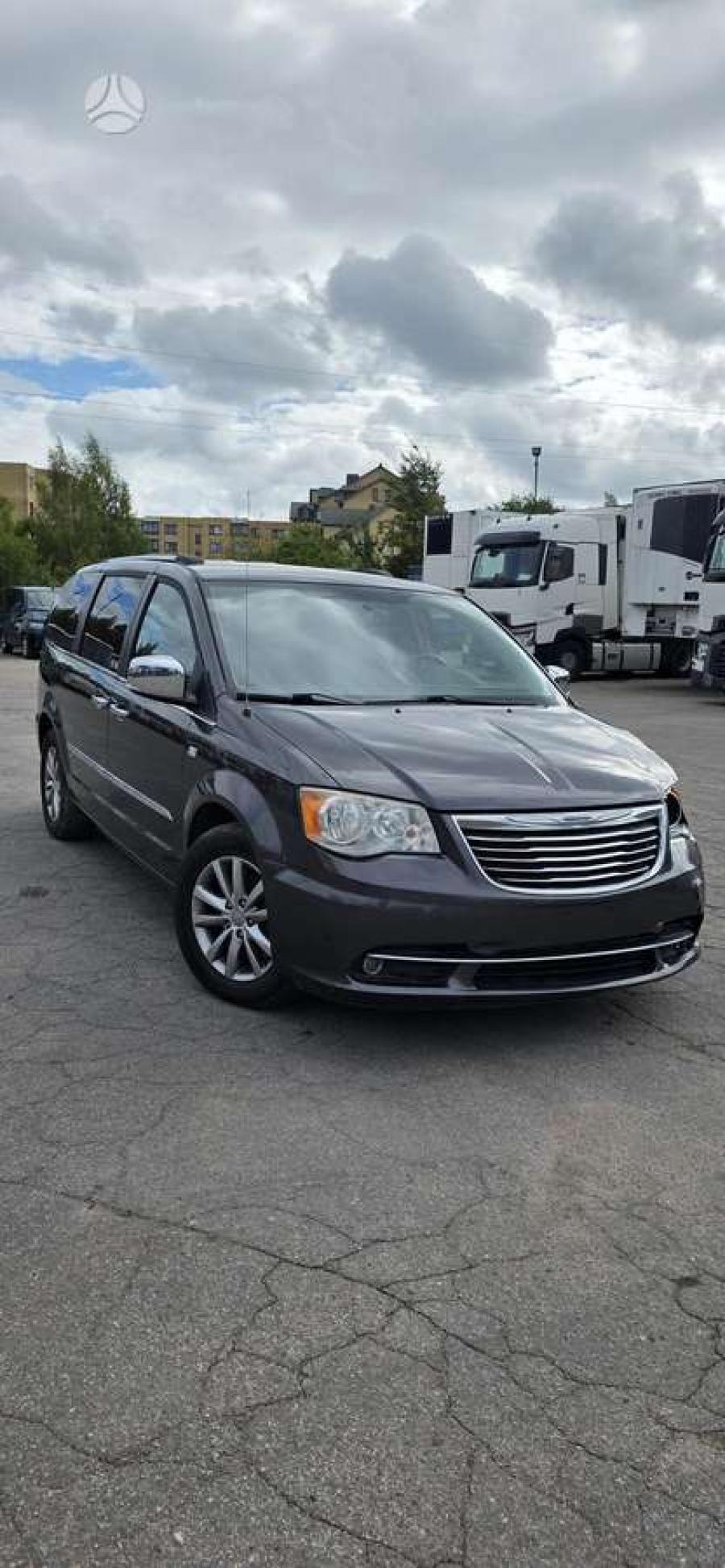 Chrysler town-&-country 2014 Šauļi, ar dzinēja tilpumu 3.60 L un nobraukumu 199 tūkst. km par 5200 €, foto 1 vietnē AUTOMOTO.COM.LV