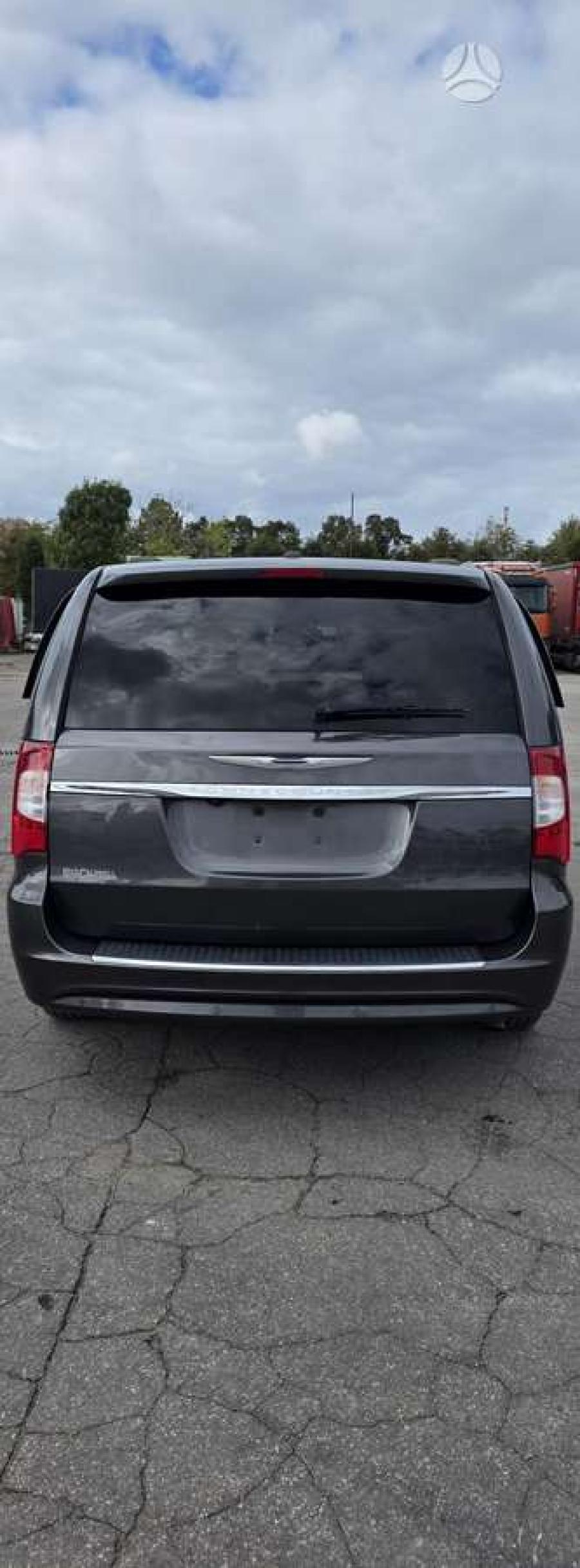Chrysler town-&-country 2014 Šauļi, ar dzinēja tilpumu 3.60 L un nobraukumu 199 tūkst. km par 5200 €, foto 7 vietnē AUTOMOTO.COM.LV