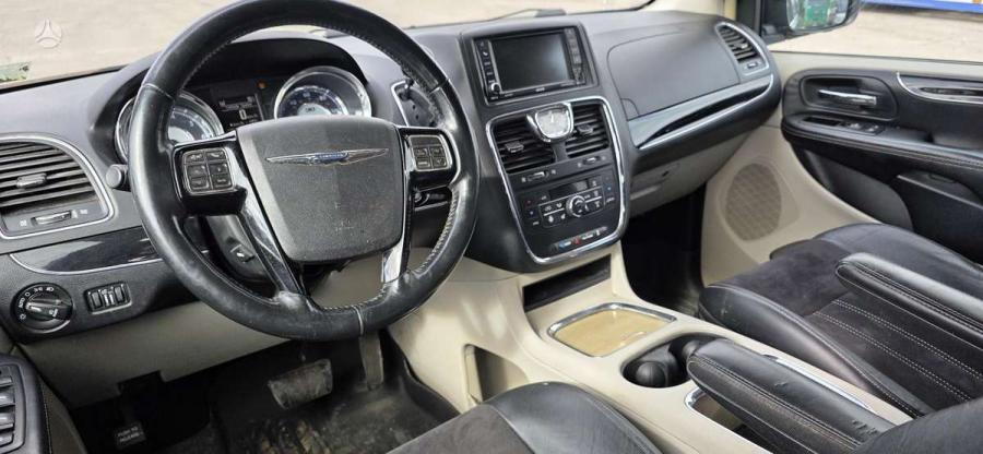 Chrysler town-&-country 2014 Šauļi, ar dzinēja tilpumu 3.60 L un nobraukumu 199 tūkst. km par 5200 €, foto 19 vietnē AUTOMOTO.COM.LV