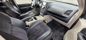 Chrysler town-&-country 2014 Šauļi, ar dzinēja tilpumu 3.60 L un nobraukumu 199 tūkst. km par 5200 €, foto 25 vietnē AUTOMOTO.COM.LV
