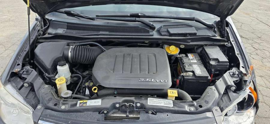 Chrysler town-&-country 2014 Šauļi, ar dzinēja tilpumu 3.60 L un nobraukumu 199 tūkst. km par 5200 €, foto 34 vietnē AUTOMOTO.COM.LV