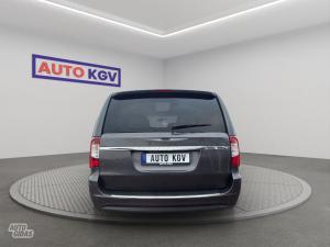 Chrysler town-&-country 2015 Kauņa, ar dzinēja tilpumu 3.60 L un nobraukumu 385 tūkst. km par 7899 €, foto 4 vietnē AUTOMOTO.COM.LV