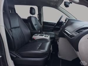 Chrysler town-&-country 2015 Kauņa, ar dzinēja tilpumu 3.60 L un nobraukumu 385 tūkst. km par 7899 €, foto 8 vietnē AUTOMOTO.COM.LV