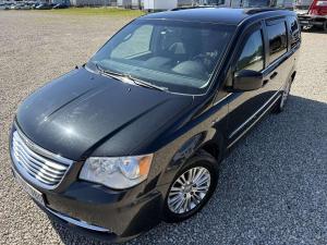 Chrysler town-&-country 2015 in Vilnius, with an engine capacity of 3.60 L and mileage of 216 thousand km for 6900 €, photo 45 on AUTOMOTO.COM.LV