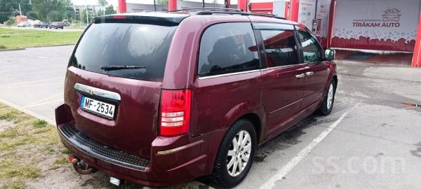 Sarkans Chrysler town-&-country 2008 Rīga, ar dzinēja tilpumu 3.80 L un nobraukumu 233 tūkst. km par 1800 €, foto 7 vietnē AUTOMOTO.COM.LV