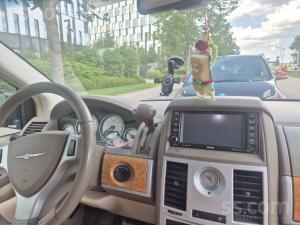 Sarkans Chrysler town-&-country 2008 Rīga, ar dzinēja tilpumu 4.00 L un nobraukumu 266 tūkst. km par 700 €, foto 3 vietnē AUTOMOTO.COM.LV