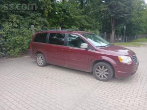 Красный Крайслер Таун Кантри 2008 в Рига, объемом двигателя 3.80 л и пробегом 231 тыс. км за 1800 €, фото  на AUTOMOTO.COM.LV
