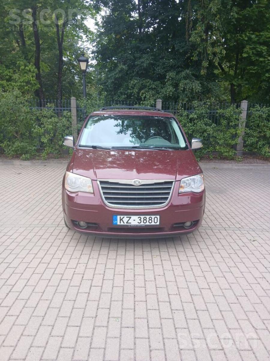 Красный Крайслер Таун Кантри 2008 в Рига, объемом двигателя 3.80 л и пробегом 231 тыс. км за 1800 €, фото 6 на AUTOMOTO.COM.LV
