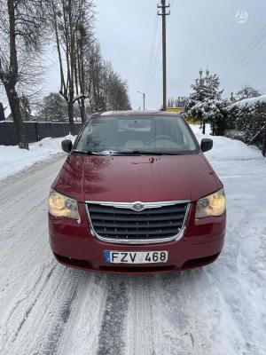 Sarkans Chrysler town-&-country 2012 Kauņa, ar dzinēja tilpumu 3.30 L un nobraukumu 214 tūkst. km par 2650 €, foto 5 vietnē AUTOMOTO.COM.LV