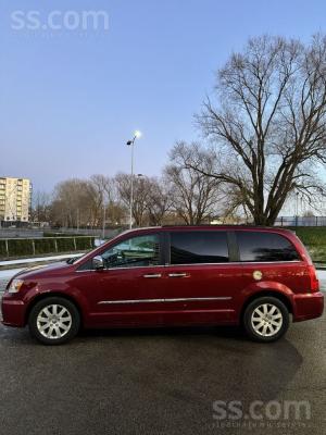 Sarkans Chrysler town-&-country 2012 Rīga, ar dzinēja tilpumu 3.60 L un nobraukumu 212 tūkst. km par 7450 €, foto 8 vietnē AUTOMOTO.COM.LV