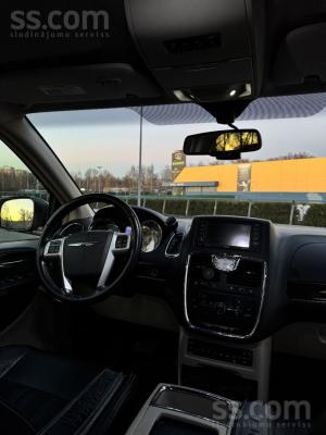 Sarkans Chrysler town-&-country 2012 Rīga, ar dzinēja tilpumu 3.60 L un nobraukumu 212 tūkst. km par 7450 €, foto 9 vietnē AUTOMOTO.COM.LV