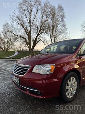 Sarkans Chrysler town-&-country 2012 Rīga, ar dzinēja tilpumu 3.60 L un nobraukumu 212 tūkst. km par 7450 €, foto 12 vietnē AUTOMOTO.COM.LV