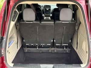 Sarkans Chrysler town-&-country 2013 Viļņa, ar dzinēja tilpumu 3.60 L un nobraukumu 235 tūkst. km par 6800 €, foto 24 vietnē AUTOMOTO.COM.LV