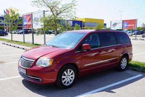 Sarkans Chrysler town-&-country 2015 Viļņa, ar dzinēja tilpumu 3.61 L un nobraukumu 195 tūkst. km par 9500 €, foto 16 vietnē AUTOMOTO.COM.LV