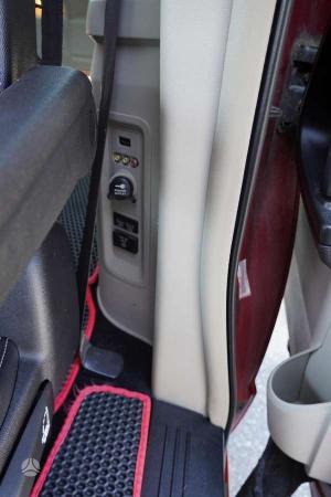 Sarkans Chrysler town-&-country 2015 Viļņa, ar dzinēja tilpumu 3.61 L un nobraukumu 195 tūkst. km par 9500 €, foto 43 vietnē AUTOMOTO.COM.LV