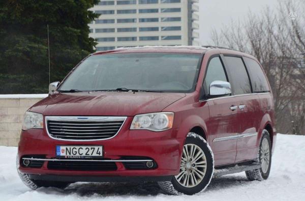 Sarkans Chrysler town-&-country 2016 Viļņa, ar dzinēja tilpumu 3.60 L un nobraukumu 178 tūkst. km par 12290 €, foto 1 vietnē AUTOMOTO.COM.LV