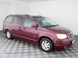 Красный Крайслер Таун Кантри 2008 в Таллин, объемом двигателя 3.80 л и пробегом 234 тыс. км за 2999 €, фото  на AUTOMOTO.COM.LV