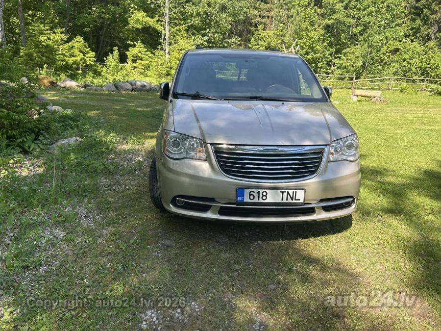 Крайслер Таун Кантри 2013 в Курессааре, объемом двигателя 3.60 л и пробегом 123 тыс. км за 12000 €, фото 5 на AUTOMOTO.COM.LV