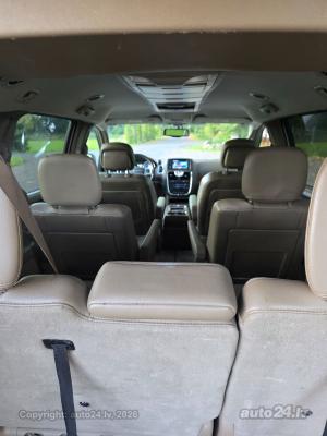 Chrysler town-&-country 2013 Tallina, ar dzinēja tilpumu 3.60 L un nobraukumu 189 tūkst. km par 8900 €, foto 7 vietnē AUTOMOTO.COM.LV