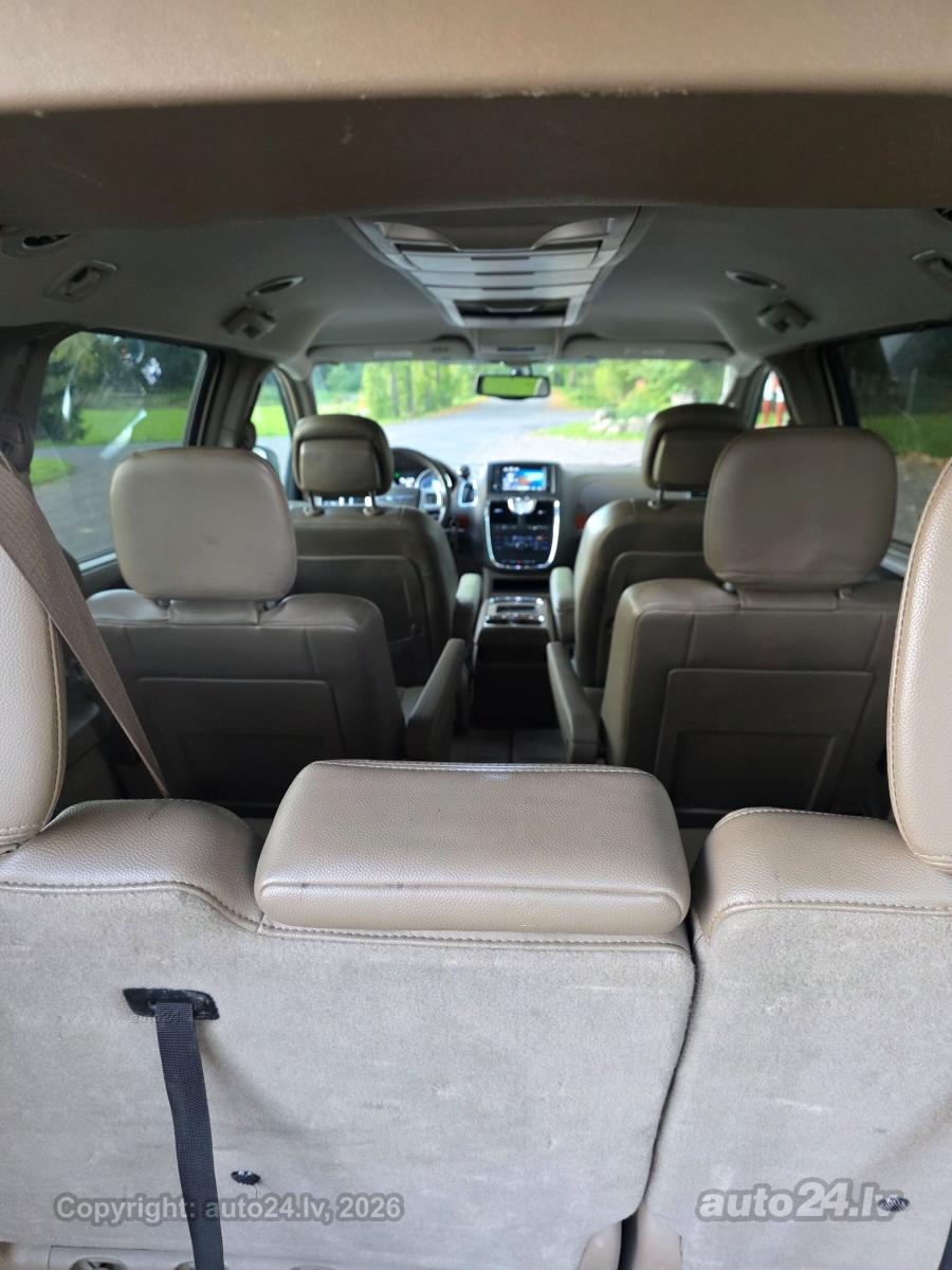 Chrysler town-&-country 2013 Tallina, ar dzinēja tilpumu 3.60 L un nobraukumu 189 tūkst. km par 8900 €, foto 7 vietnē AUTOMOTO.COM.LV