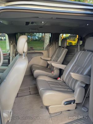 Chrysler town-&-country 2013 Tallina, ar dzinēja tilpumu 3.60 L un nobraukumu 189 tūkst. km par 8900 €, foto 8 vietnē AUTOMOTO.COM.LV
