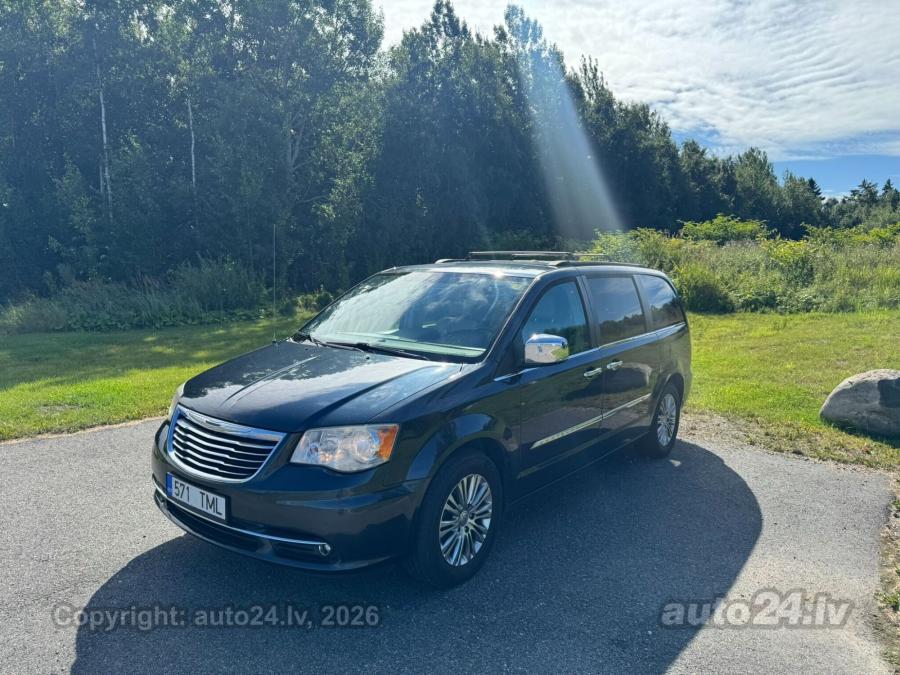 Chrysler town-&-country 2014 Tallina, ar dzinēja tilpumu 3.60 L un nobraukumu 281 tūkst. km par 6900 €, foto 1 vietnē AUTOMOTO.COM.LV