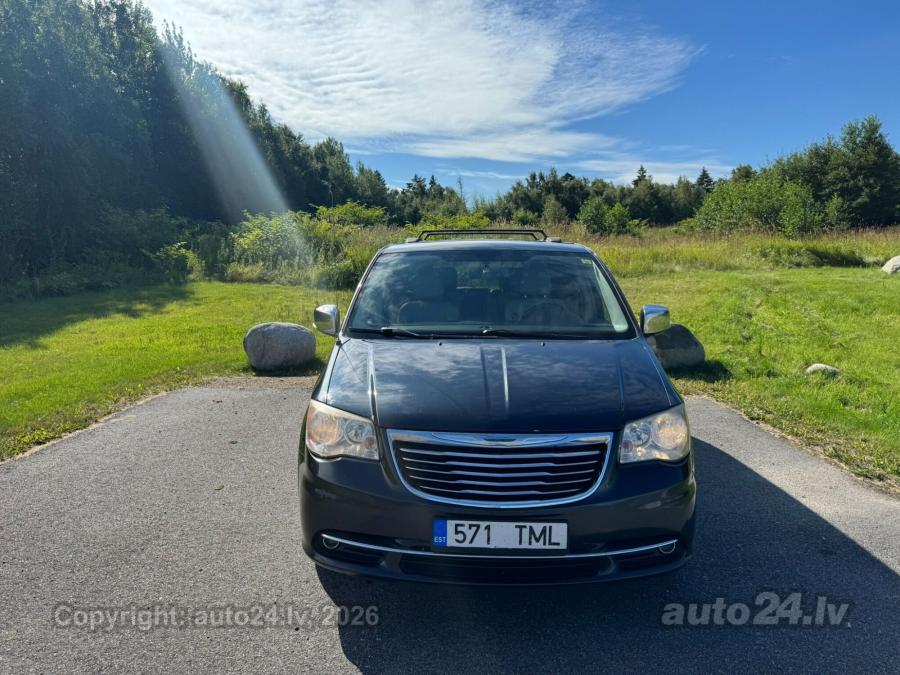 Chrysler town-&-country 2014 Tallina, ar dzinēja tilpumu 3.60 L un nobraukumu 281 tūkst. km par 6900 €, foto 3 vietnē AUTOMOTO.COM.LV