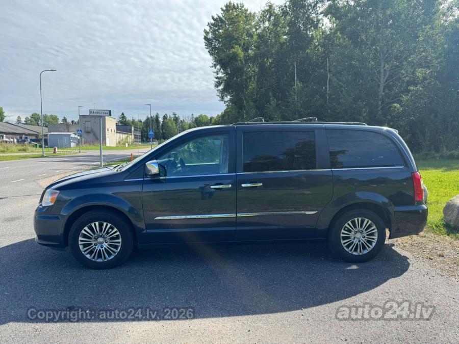 Chrysler town-&-country 2014 Tallina, ar dzinēja tilpumu 3.60 L un nobraukumu 281 tūkst. km par 6900 €, foto 6 vietnē AUTOMOTO.COM.LV