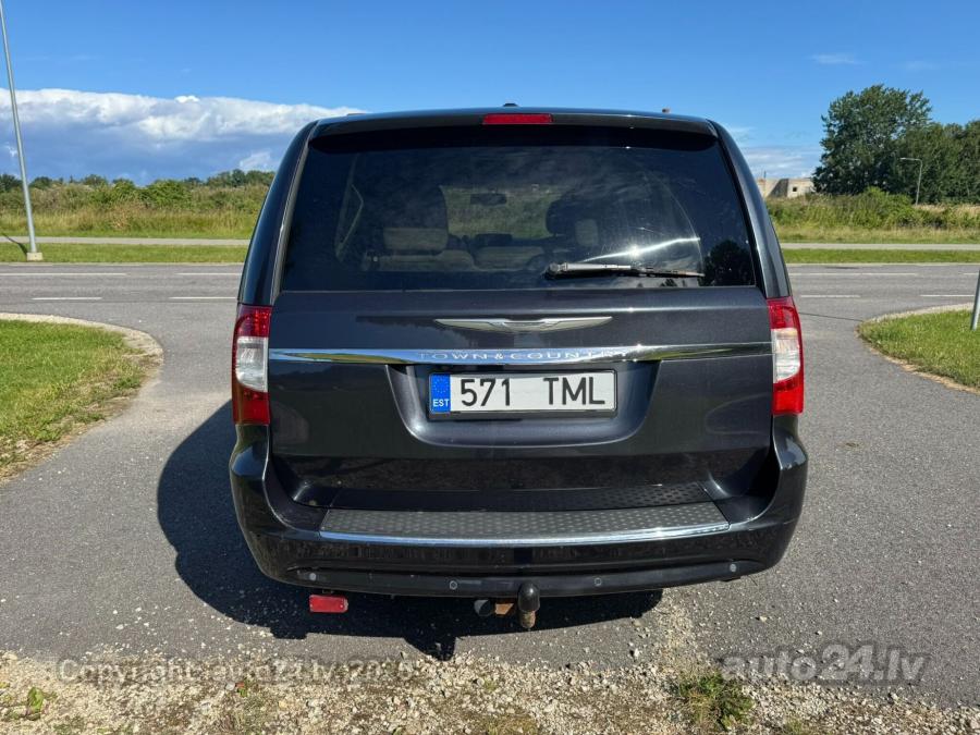 Chrysler town-&-country 2014 Tallina, ar dzinēja tilpumu 3.60 L un nobraukumu 281 tūkst. km par 6900 €, foto 7 vietnē AUTOMOTO.COM.LV